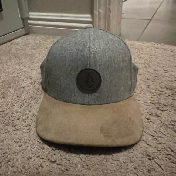 Volcom | Accessories | Mens Volcom Snapback Hat | Poshmark